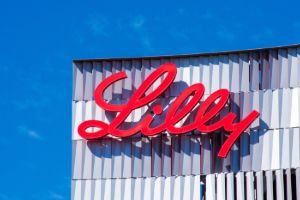 Lower prices and exchange rate effects hold Eli Lilly back ...